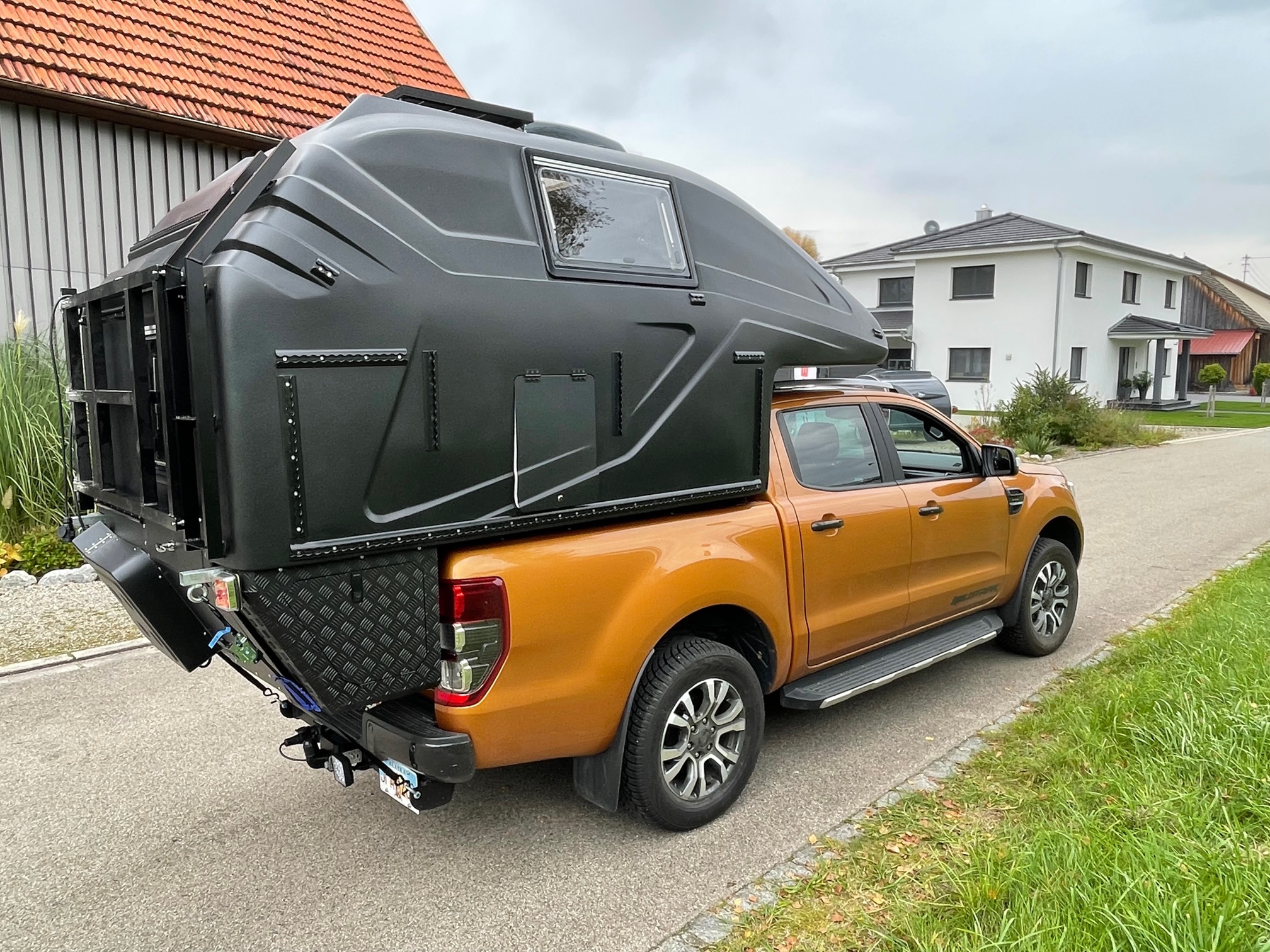 Pick Up Mit Wohnkabine