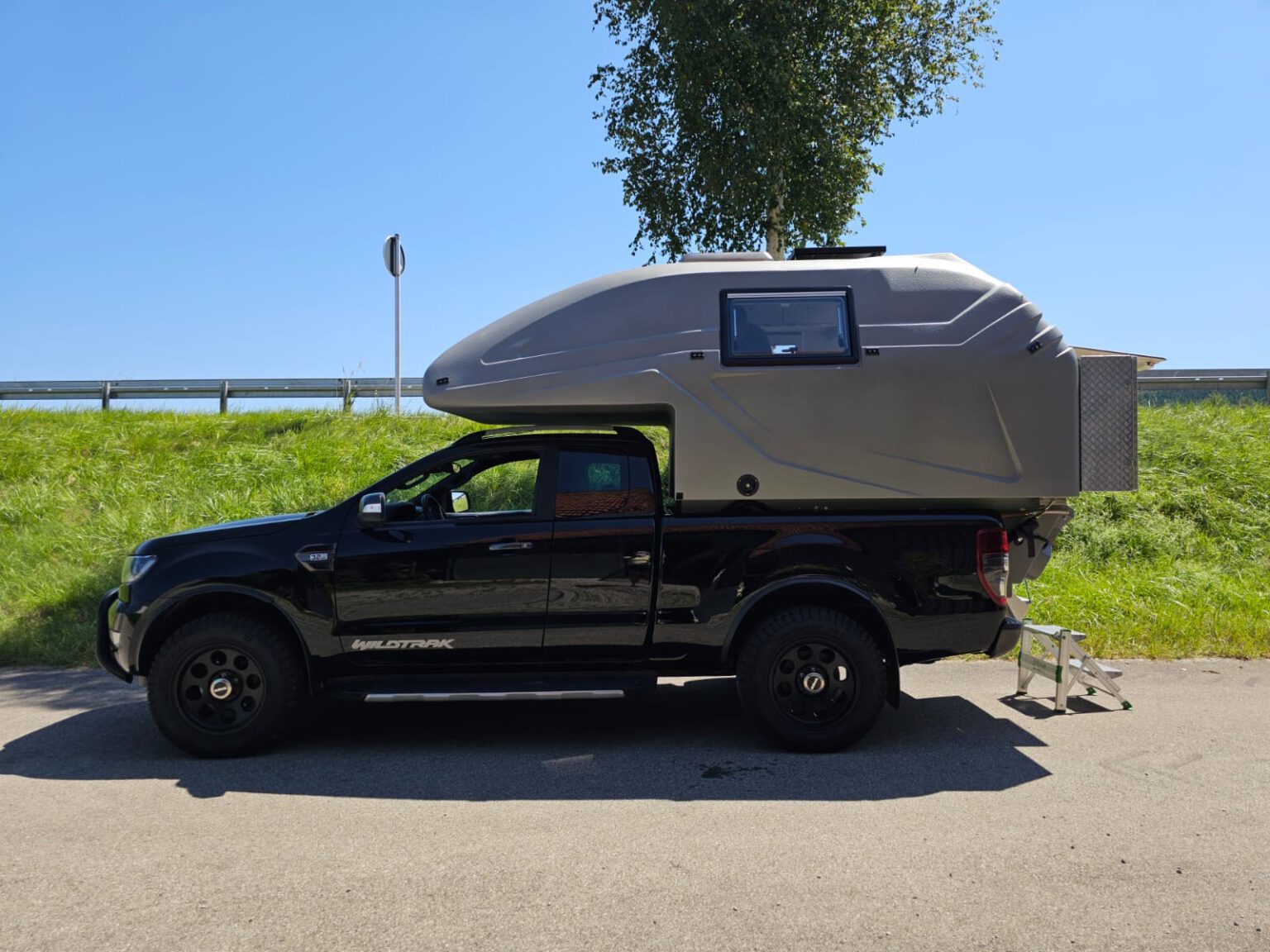 Wunderbar Pickup Mit Wohnkabine Ebenbild